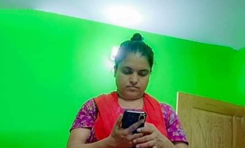 সৎ ছেলের লোভের আগুনে এক মায়ের মৃত্যুর লোমহর্ষক ঘটনা