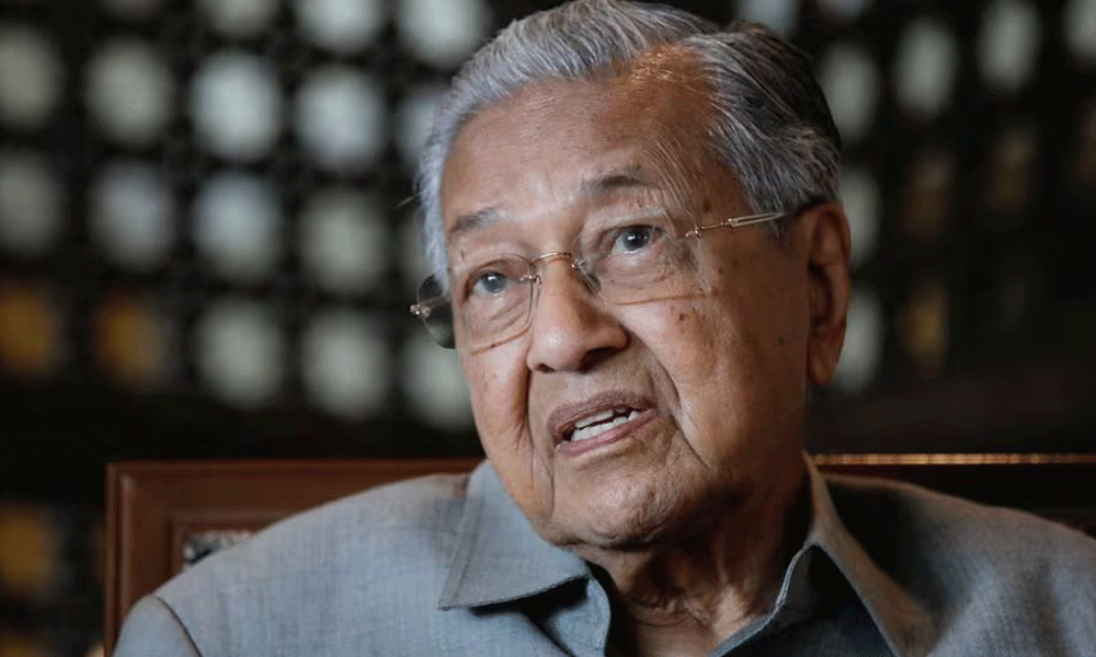 হাসপাতালে মালয়েশিয়ার সাবেক প্রধানমন্ত্রী মাহাথির